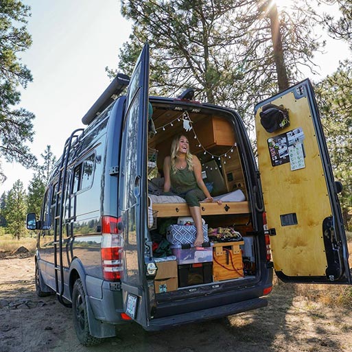 Trusted RV rental marketplace | Outdoorsy